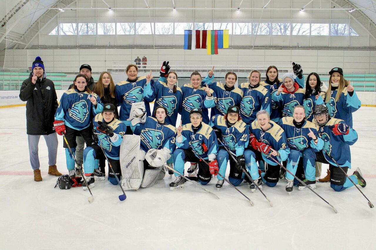 HC Everest krooniti Eesti naiste jäähokimeistriks! — Eesti Jäähokiliit